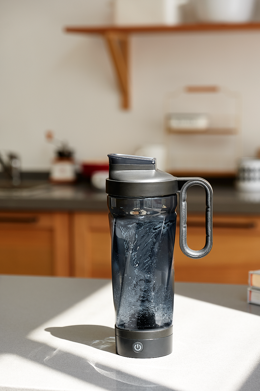 一克拉搅拌杯_杨杨杨军-站酷ZCOOL