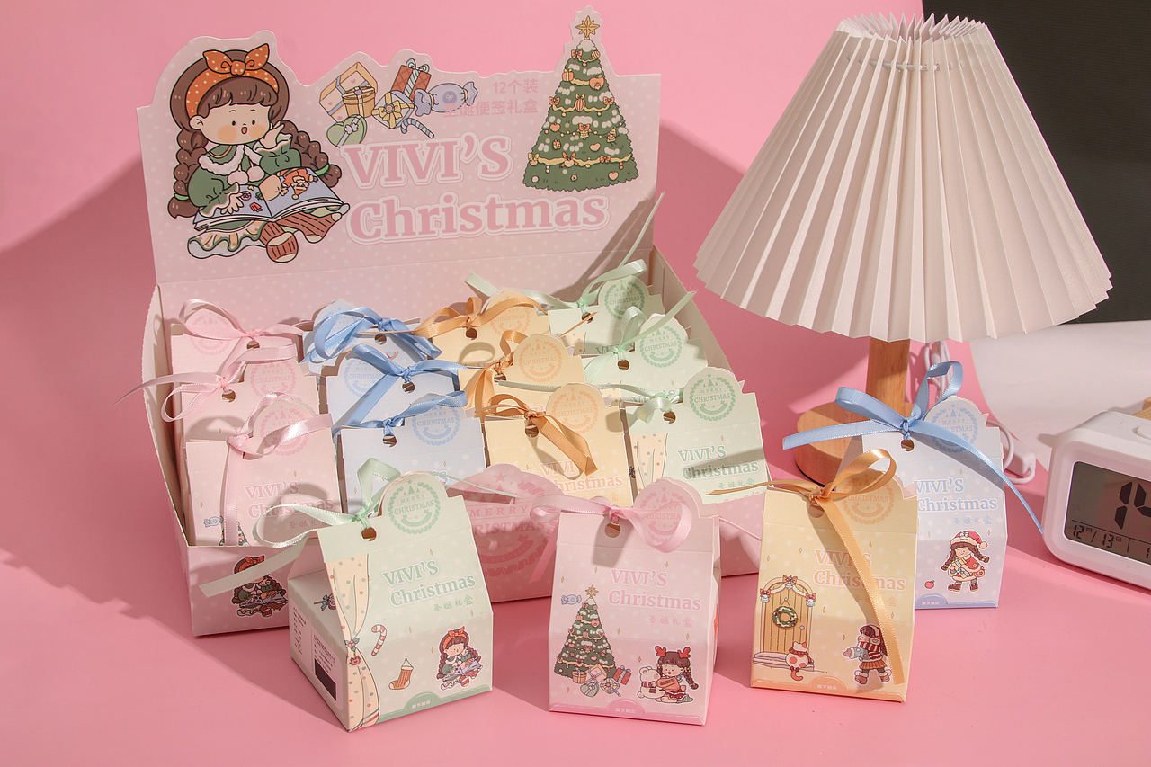 VIVI圣诞礼盒便利贴_himomr-站酷ZCOOL