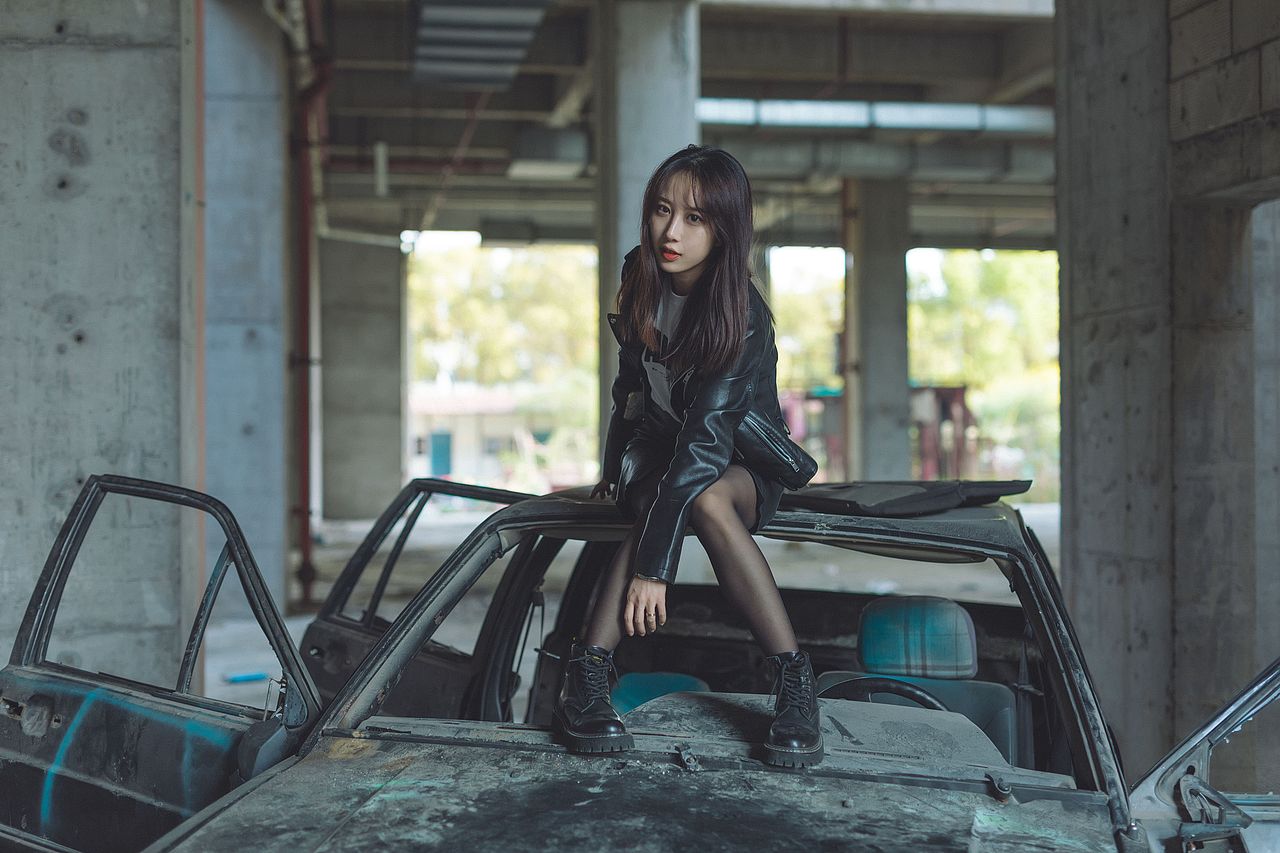 废墟人像_soushou-站酷ZCOOL