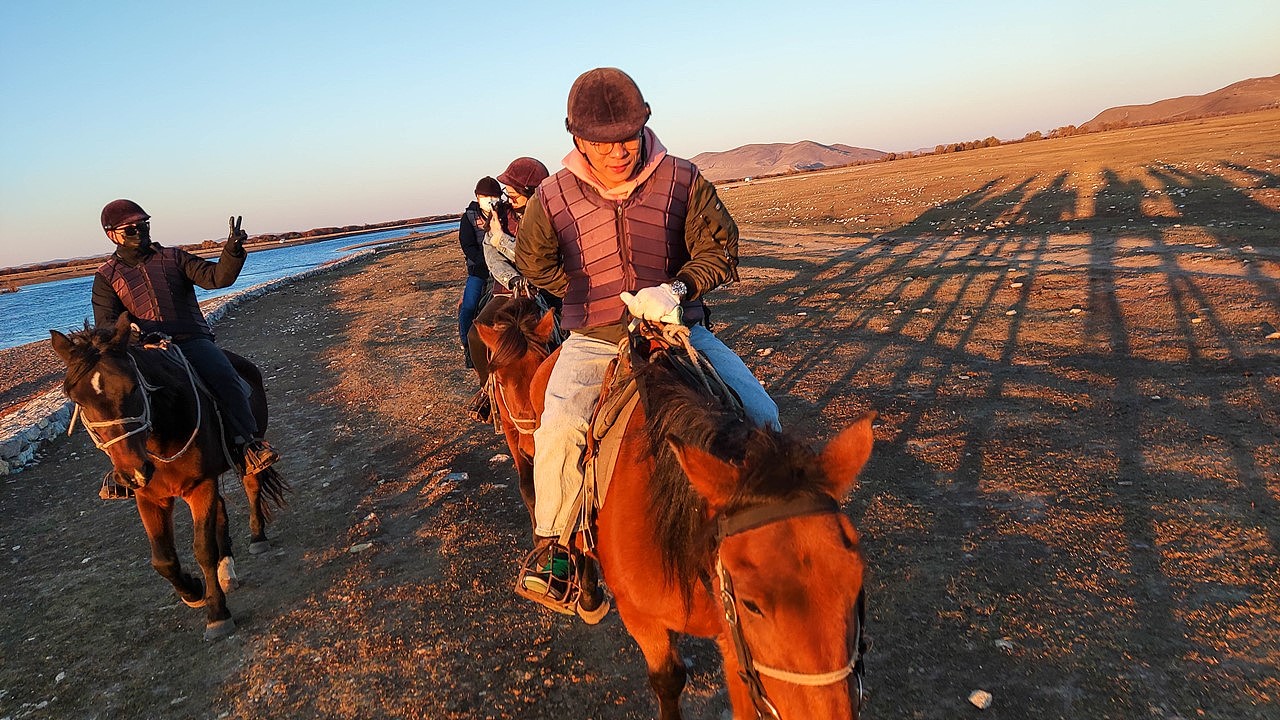 阿星和77仔 去内蒙吧！（三）_KK想要和这个世界-站酷ZCOOL