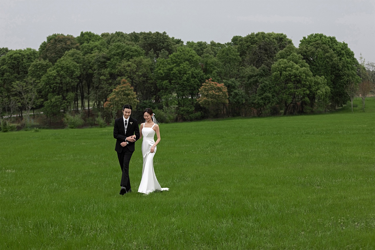 sf×record 草坪婚纱照_同一秒-站酷ZCOOL
