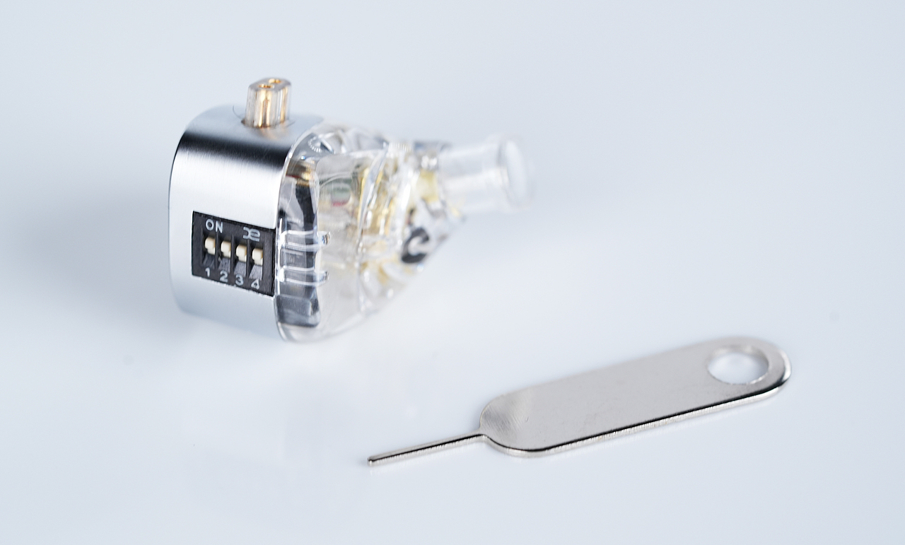 KZ-Castor耳机拍摄_琴琴女魔师-站酷ZCOOL