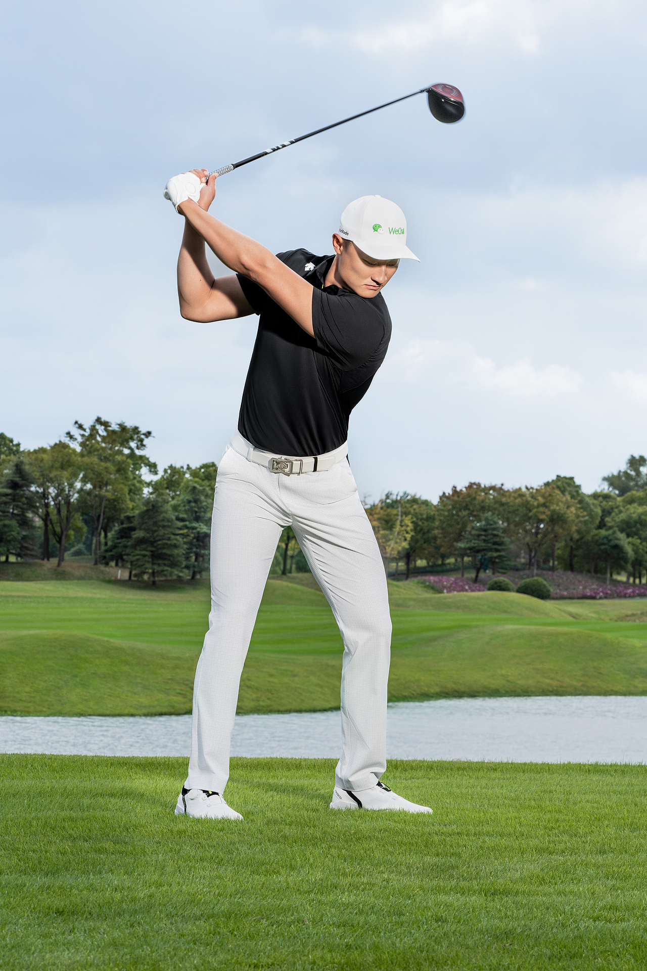 李昊桐 | 迪桑特DESCENTE 户外高尔夫_杨易昌Double_E-站酷ZCOOL