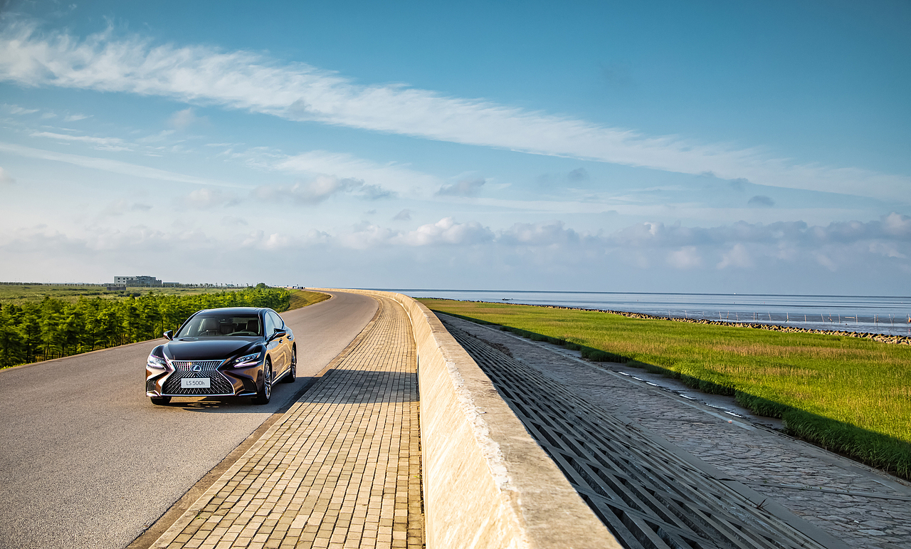 明暗江南｜雷克萨斯Lexus LS 500h_杨易昌Double_E-站酷ZCOOL
