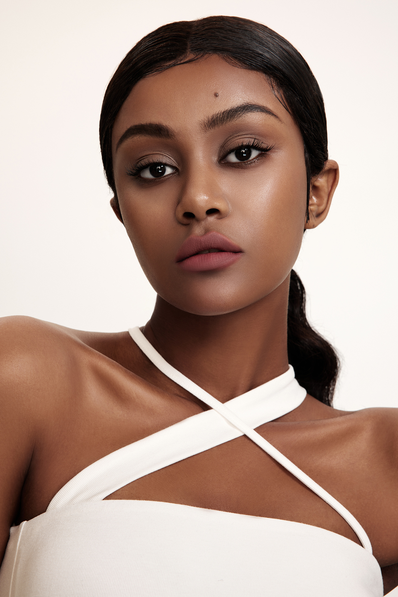 INTO YOU 唇泥_他是33-站酷ZCOOL