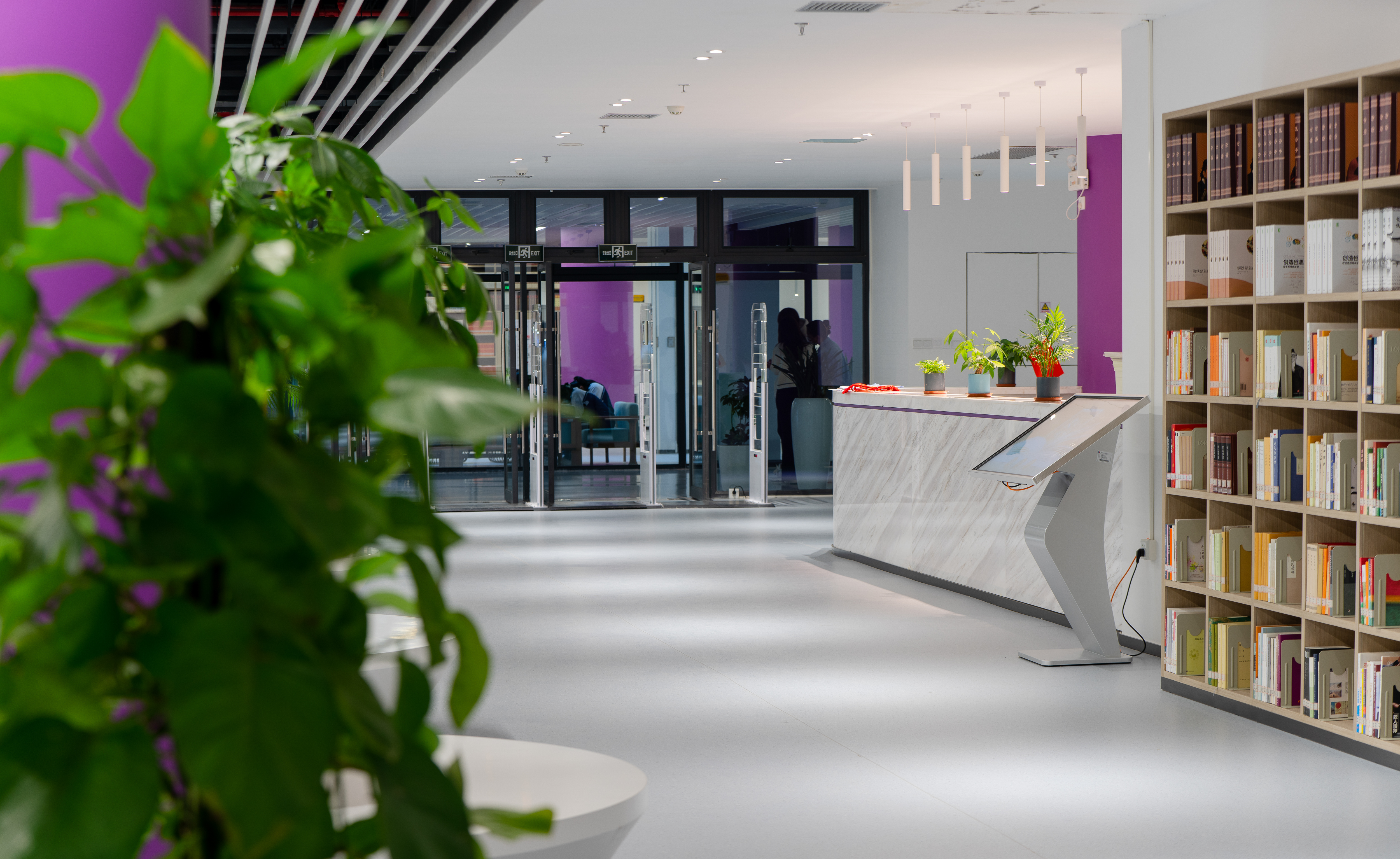 深圳市龙华高级中学图书馆_steve_liwa-站酷ZCOOL