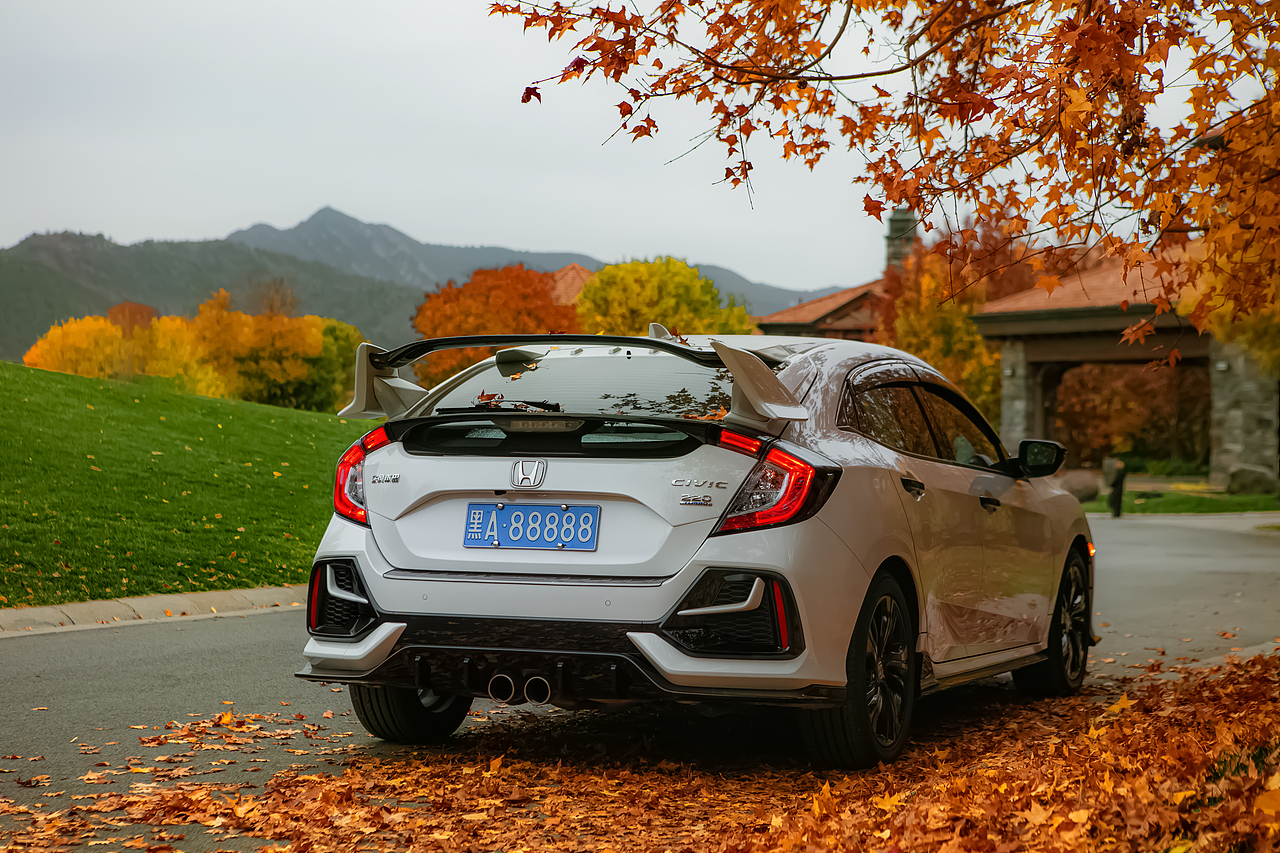 两厢思域FK7-汽车摄影_摄影师淳风-站酷ZCOOL