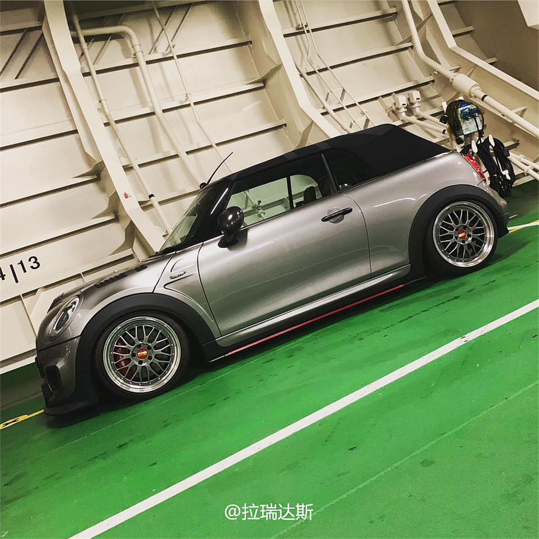 MINI F56 F57改装DueIL AG侧裙_拉瑞达斯-站酷ZCOOL