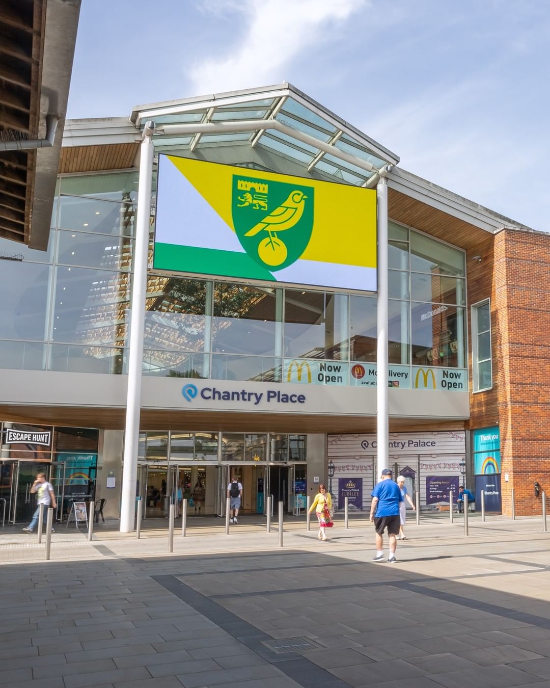 焕然一新，诺维奇俱乐部发布全新队徽！_Norman_HU-站酷ZCOOL