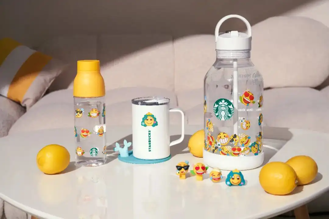 各大美院毕设海报盘点/吉祥物RENE形象引热议/星巴克与QQ联名表情杯_站酷资讯-站酷ZCOOL