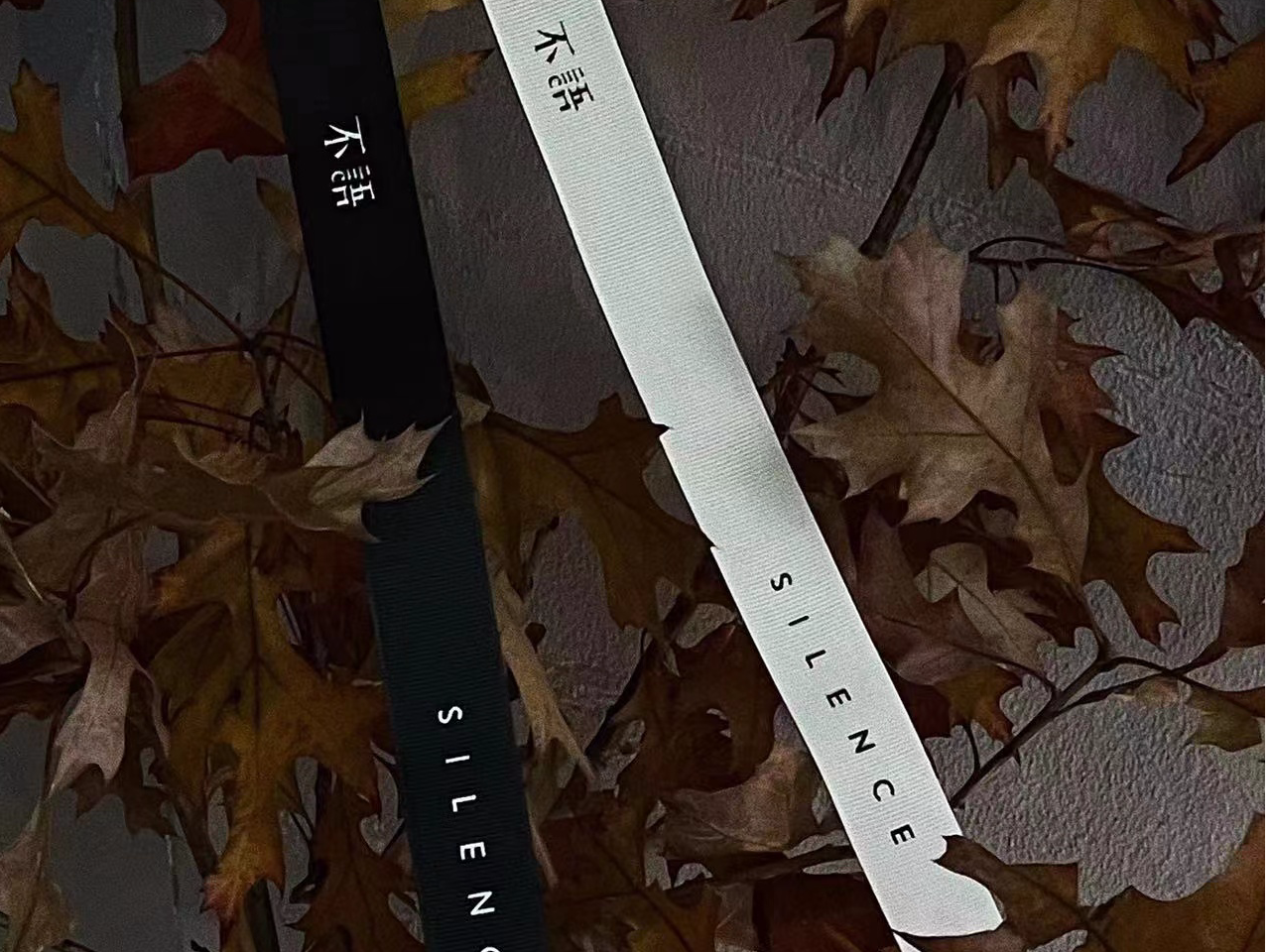 侘寂风花店Ⅱ——不语花野品牌延展SILENCE_spiritlake-站酷ZCOOL