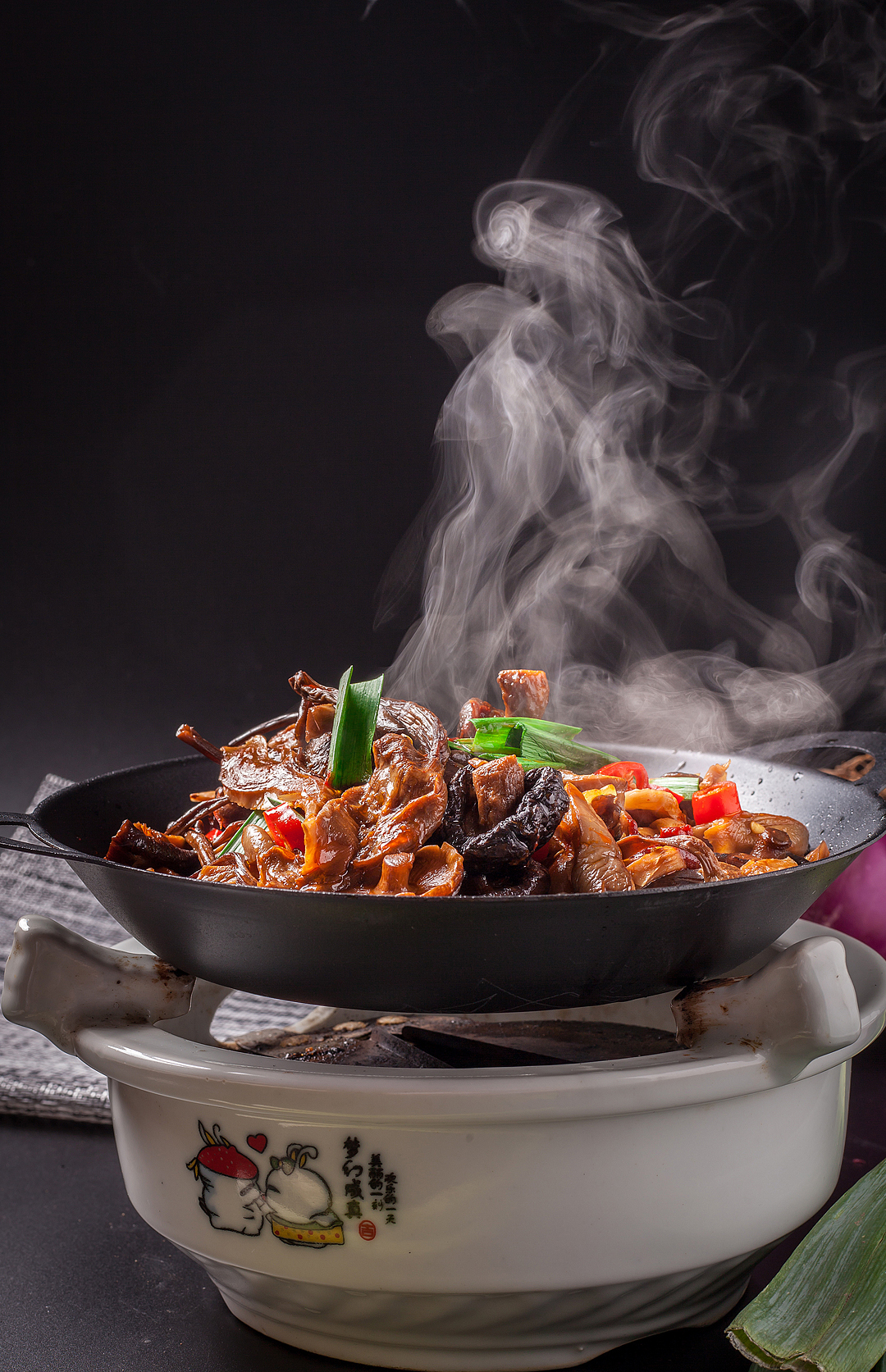 干锅蘑菇_亲切摄影-站酷ZCOOL