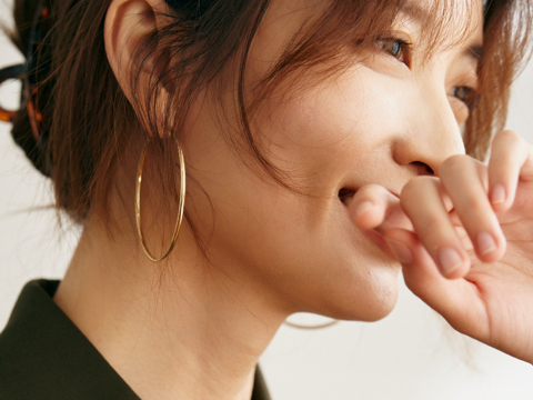 阴天，在开了灯的房间_kentse-站酷ZCOOL