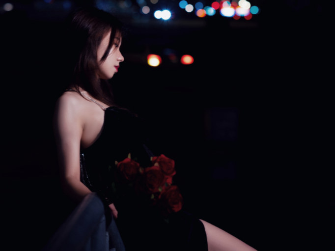 深大隧道｜大长腿辣妹_cold178-站酷ZCOOL