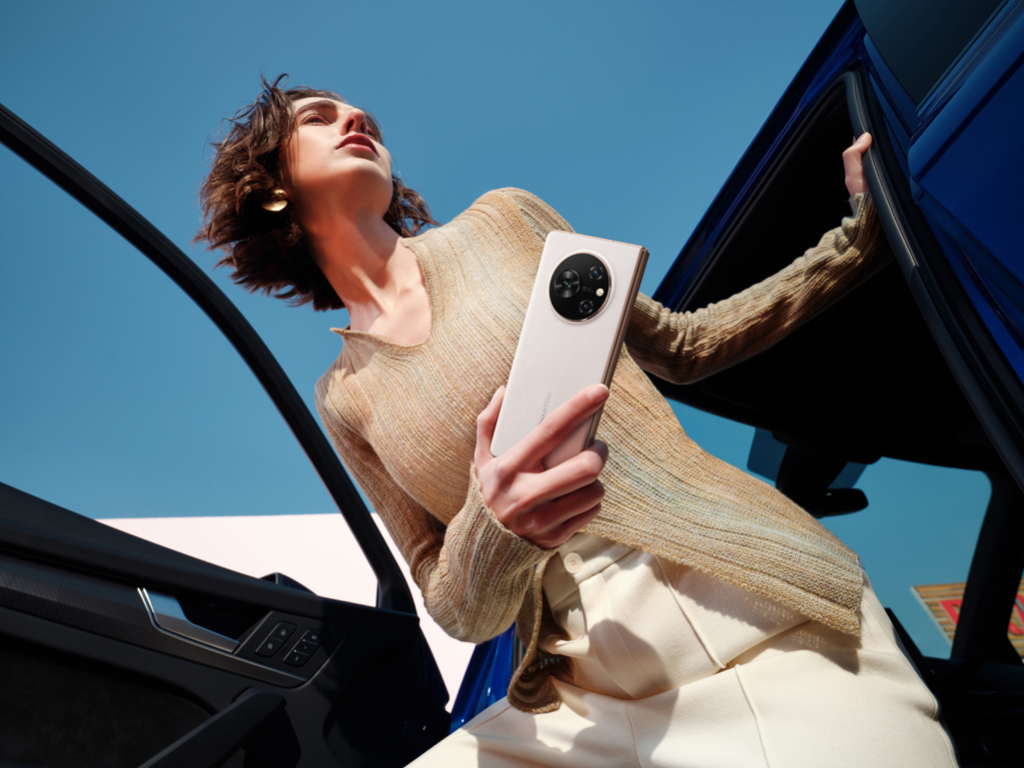 PHANTOM V Fold_摄影师张开-站酷ZCOOL