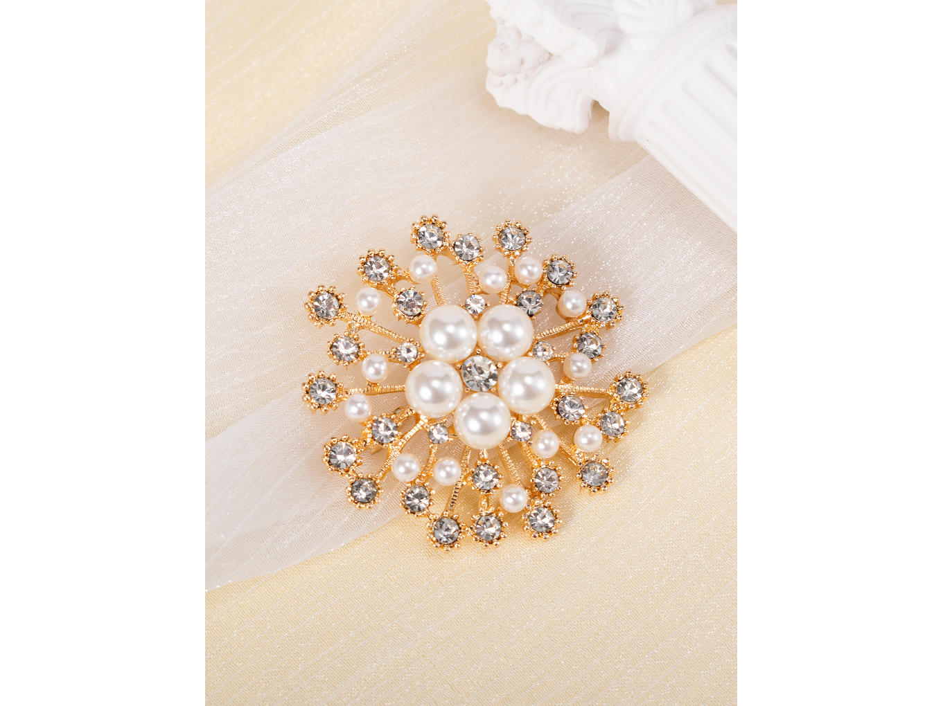 饰品-雪花珍珠水晶胸针_lye000-站酷ZCOOL