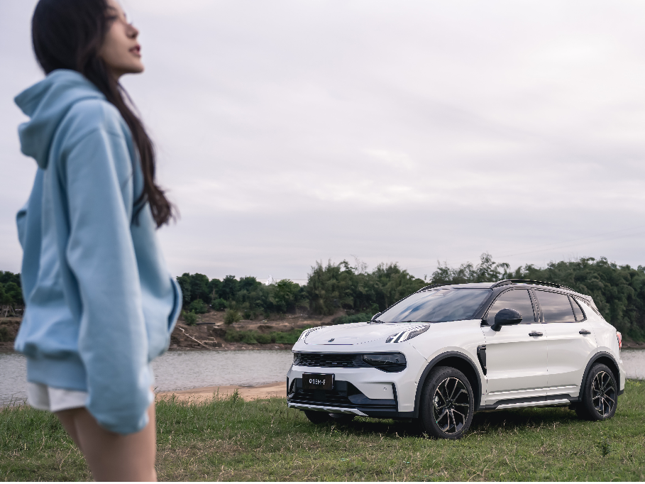 领克-01_Carson_小立-站酷ZCOOL