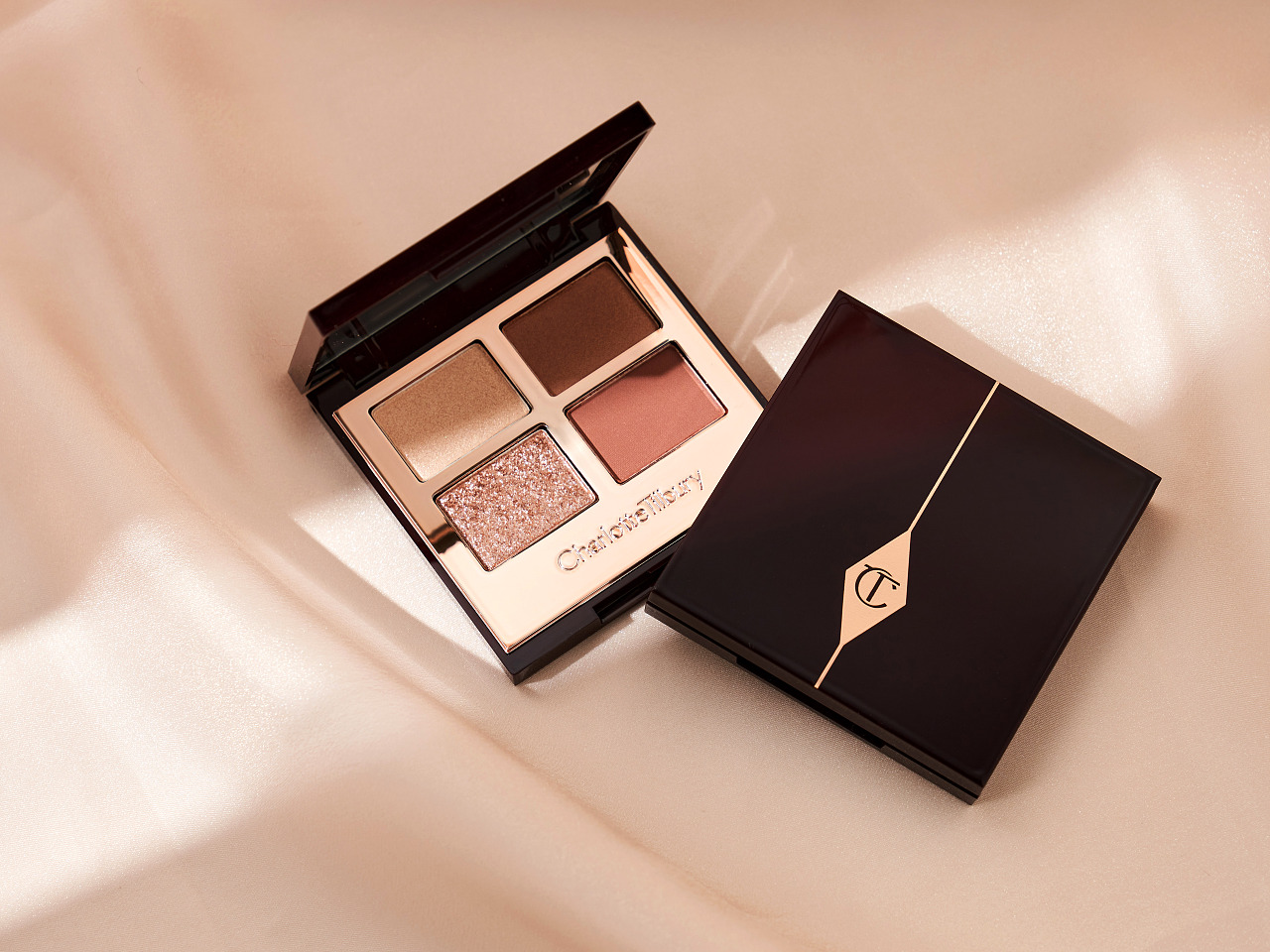 彩妆ct眼影盘_设会人城乡结合部-站酷ZCOOL