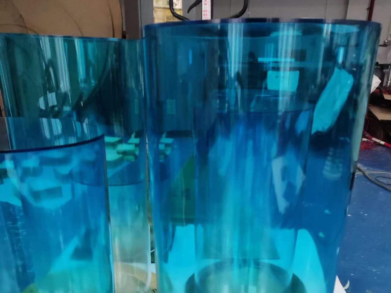 中岛圆柱摆台_亿达展示YAKELI-站酷ZCOOL