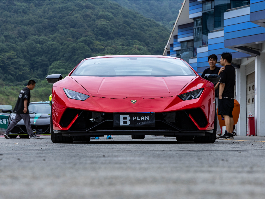 兰博基尼-赛用卡钳_顾德猫宁GU-站酷ZCOOL