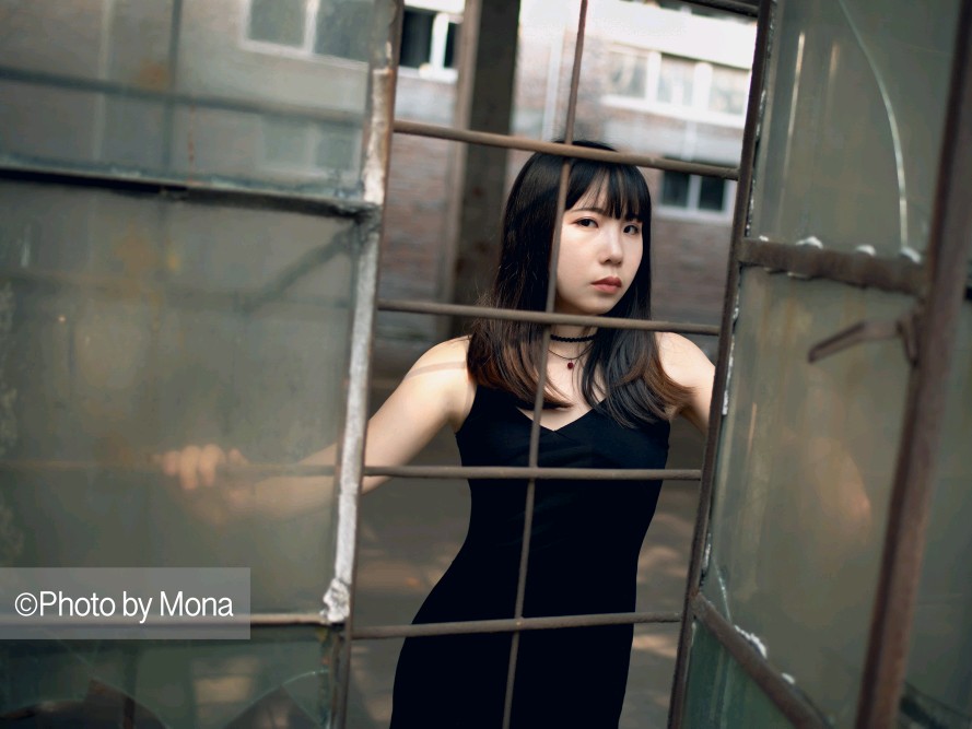 陪你穿越时间长河，记那些时光里的自拍_摄影师萧萧Mona-站酷ZCOOL