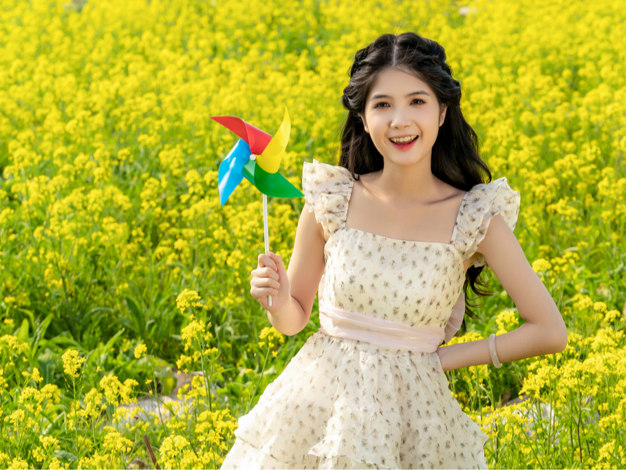 设图网｜春季油菜花美女人物摄影图_设图SHETU66-站酷ZCOOL