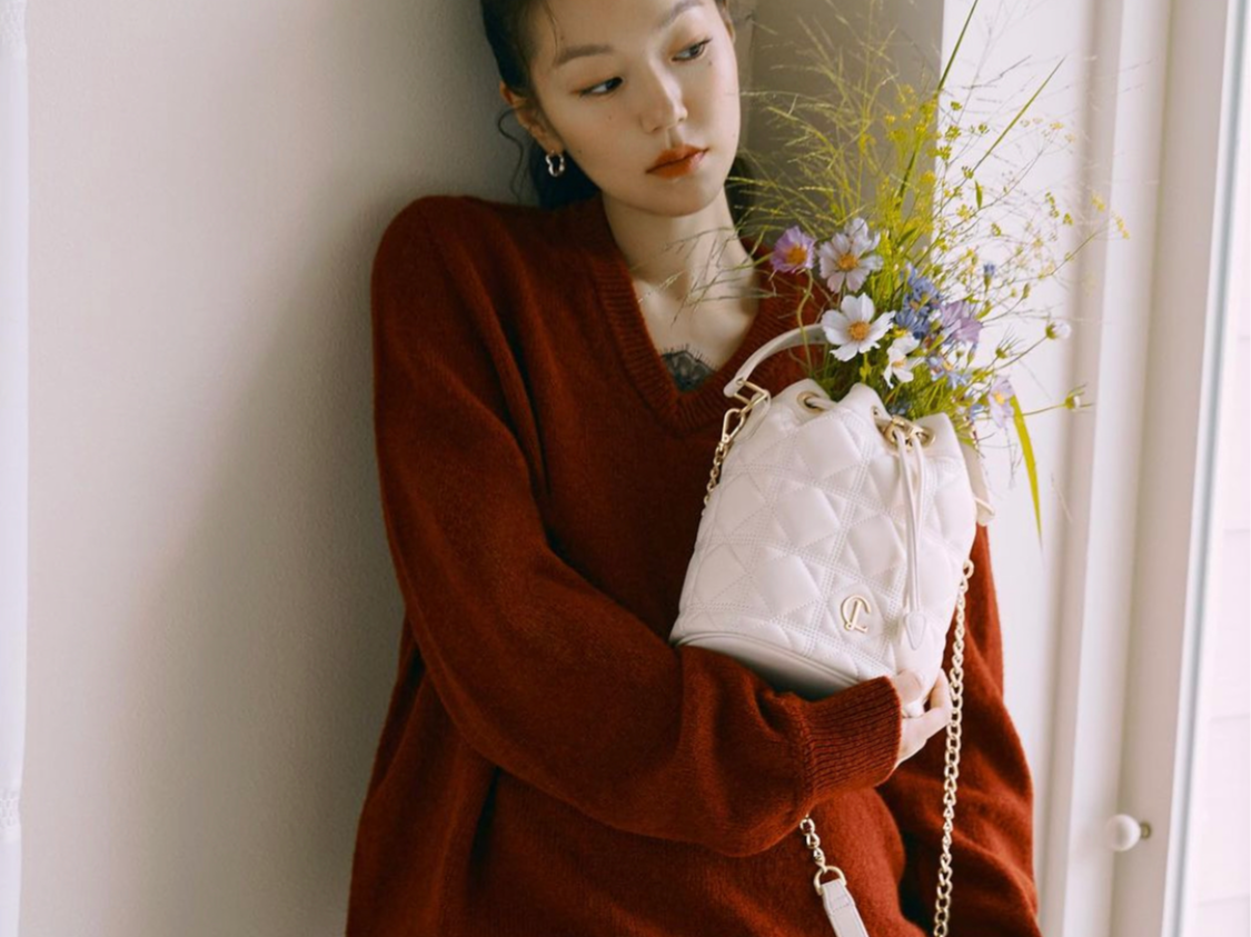 少女感｜商业摄影｜时尚包包拍摄_Chicken-站酷ZCOOL