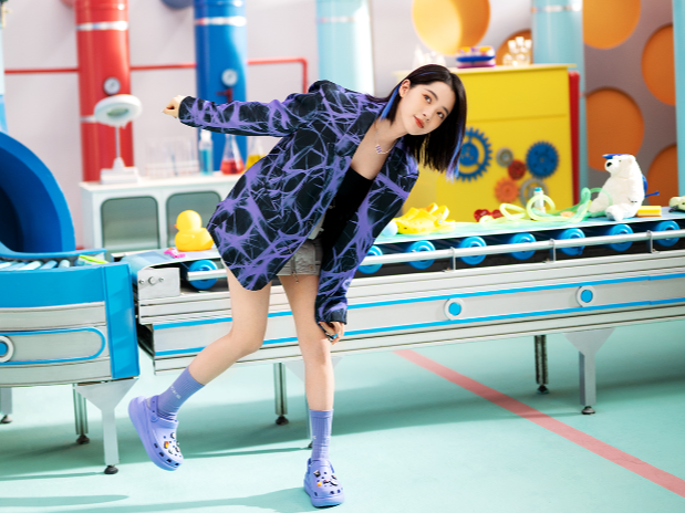 CROCSx欧阳娜娜 修片_明寻摄影-站酷ZCOOL