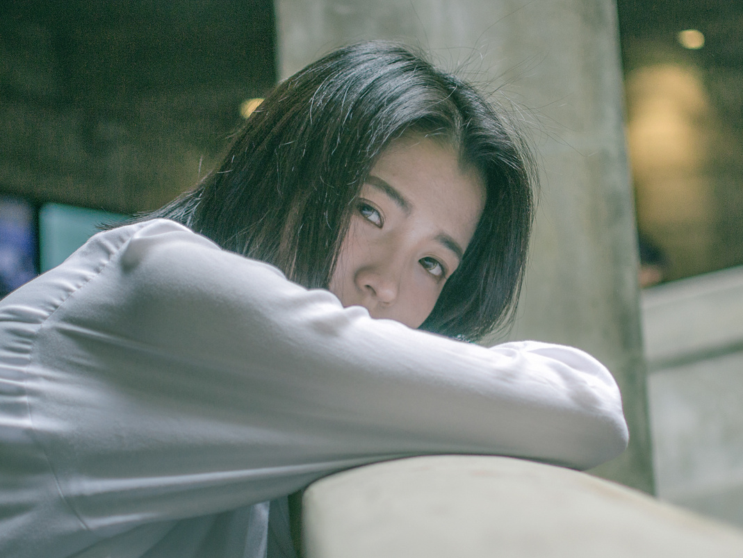 人像写真 | 白衣の女孩 人像摄影后期调色_SunKe_孙珂-站酷ZCOOL