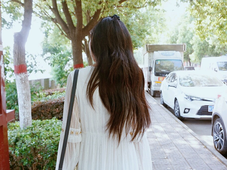 美女_钟灵825-站酷ZCOOL