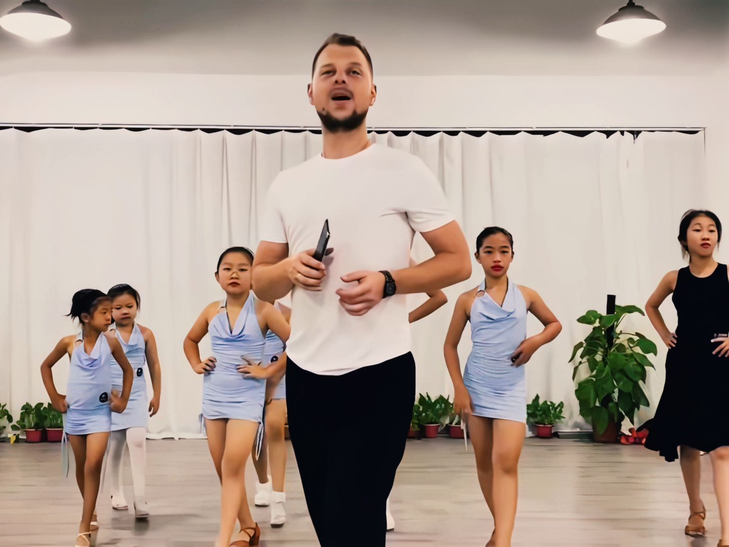 一些拍摄、剪辑、合成的练习的集合1_Alanvfx-站酷ZCOOL