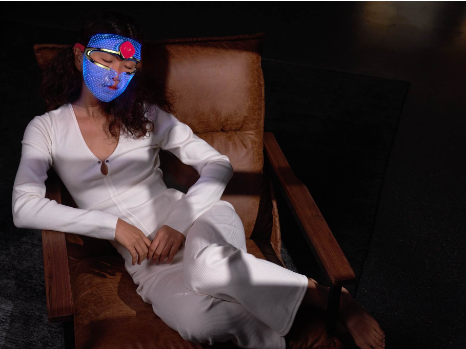 foreo发光面罩拍摄_关木Jerome-站酷ZCOOL