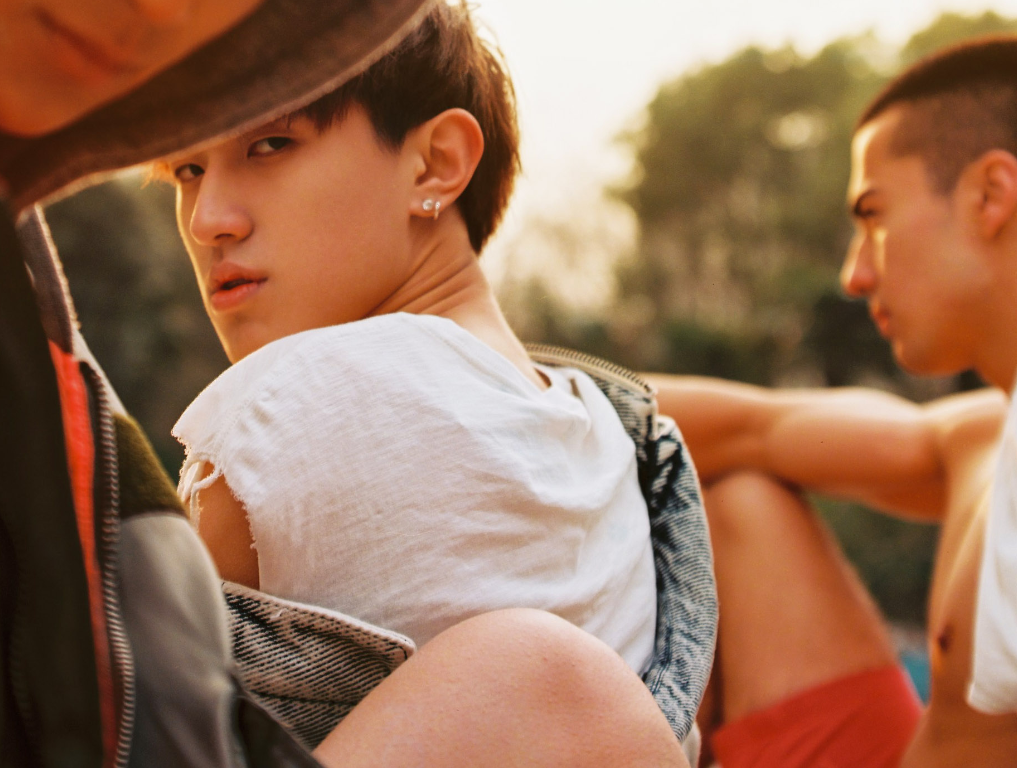 时装模特摄影｜胶片*夏天男孩们_厨师沙律饭-站酷ZCOOL