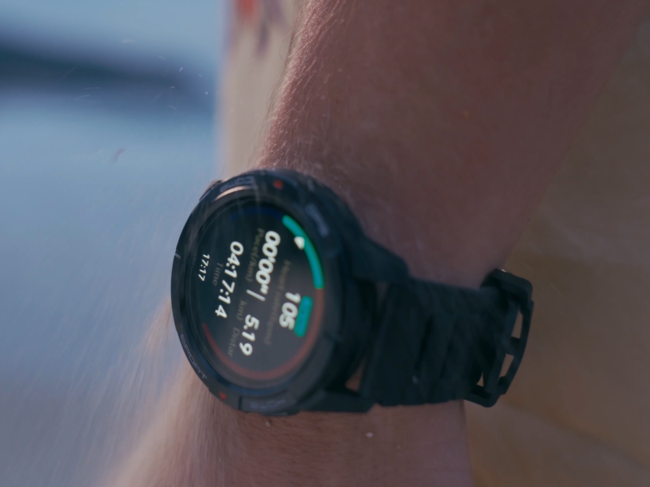 Mibro | GS Active户外智能运动手表海外产品广告_果芒传媒-站酷ZCOOL