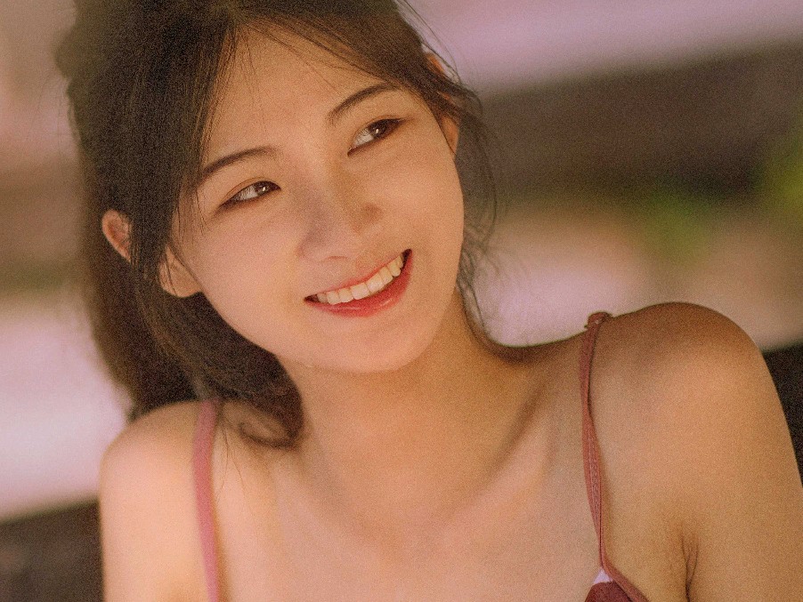 『SHE』_莓兮MAY-站酷ZCOOL