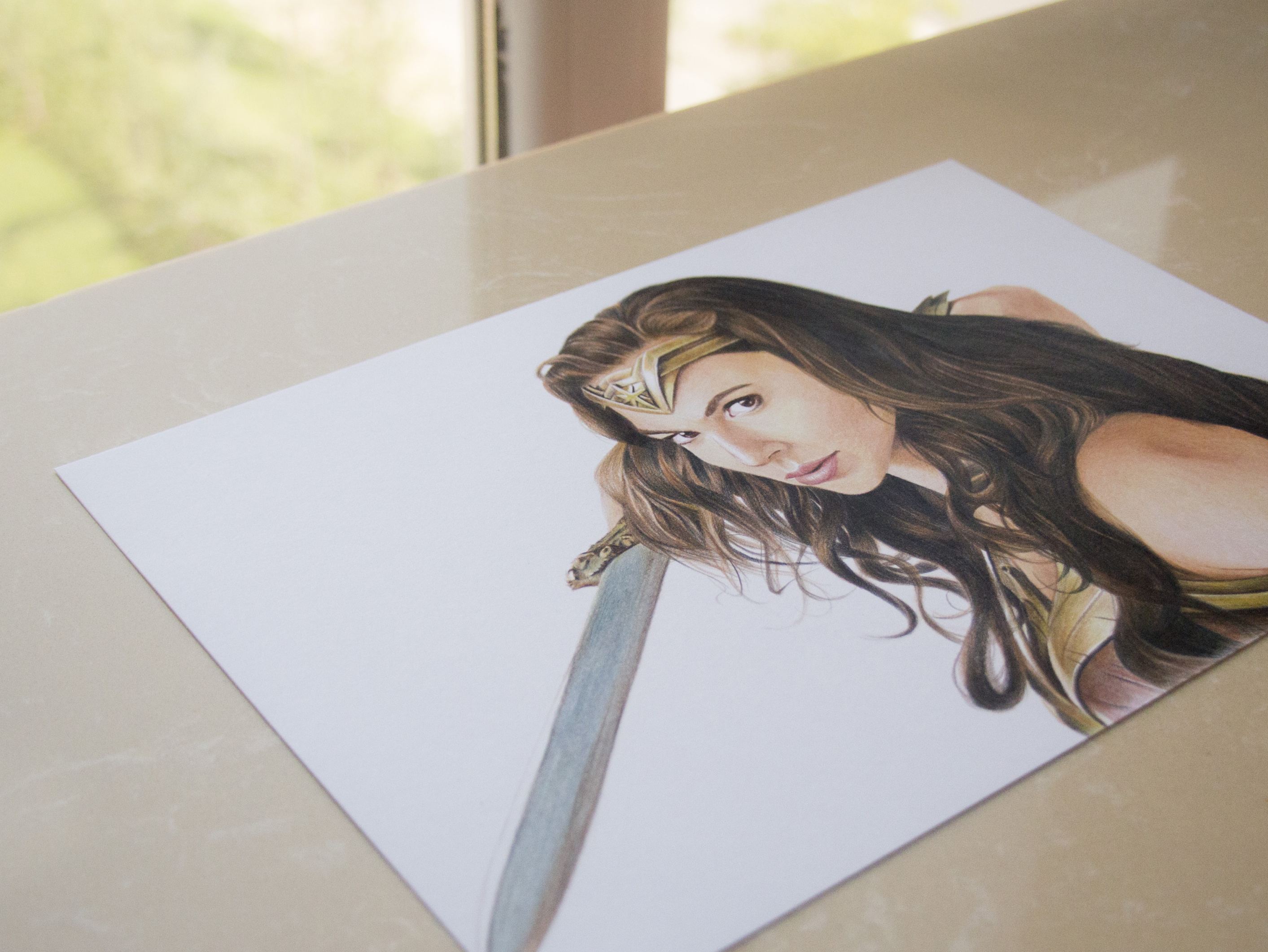 彩铅画《Wonder Woman》_樊晓闻xiaoW-站酷ZCOOL