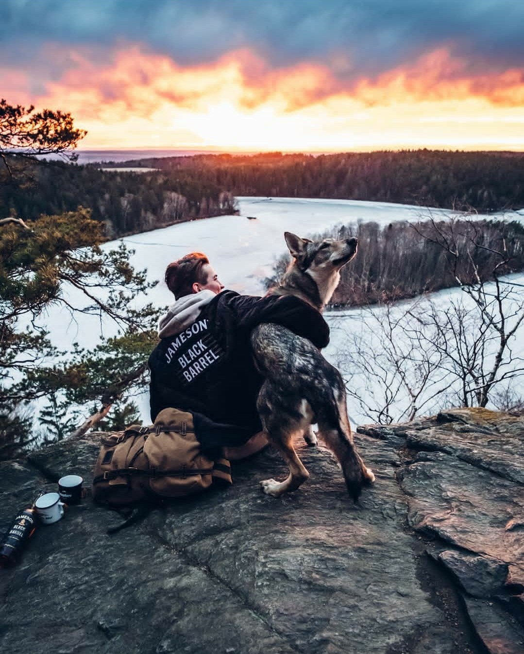 You think it's like a wolf?_周游不野-站酷ZCOOL