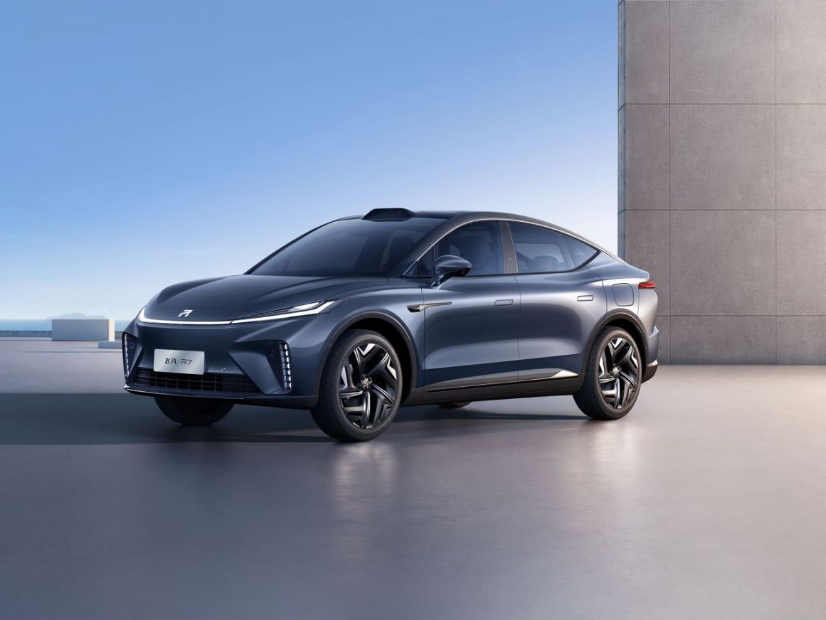 飞凡R7车型高清大图全集_llingve-站酷ZCOOL