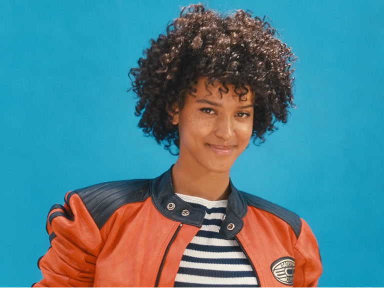 海外广告｜shampoo洗发水广告，洗去阴霾，活出自我DC_OinMedia-站酷ZCOOL