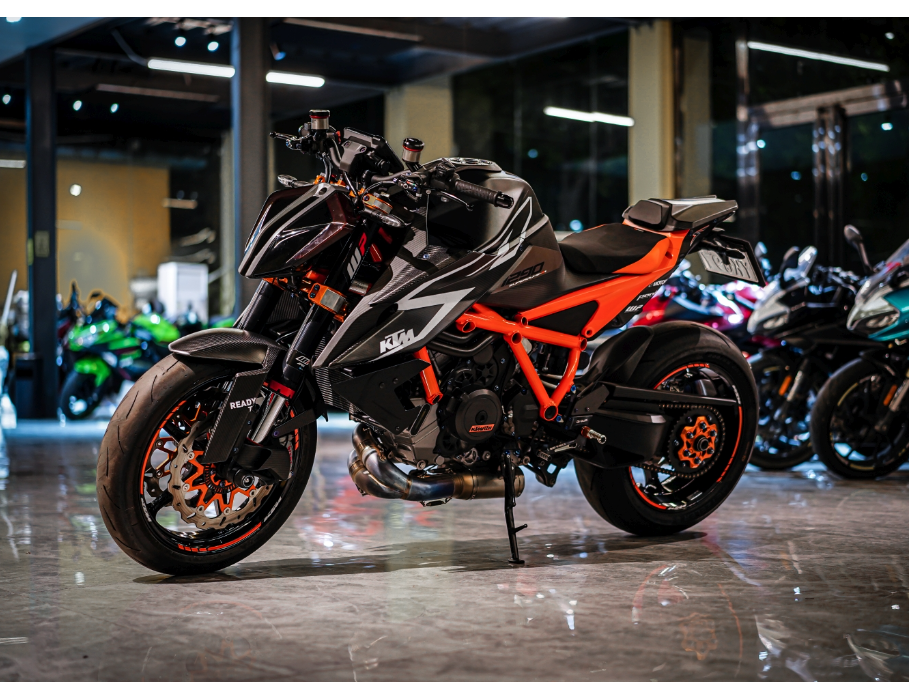 KTM 1290 SUPER DUKE RR定制拉花涂装_虎将贴花-站酷ZCOOL
