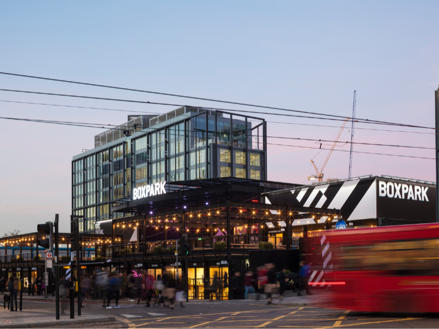 一起逛逛风靡全球的集装箱购物中心吧！_HUJI互集-站酷ZCOOL