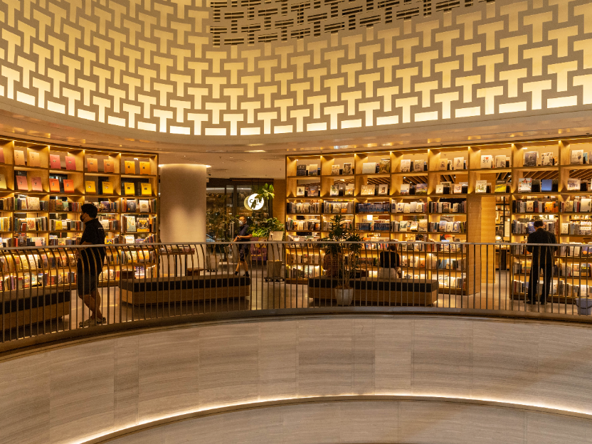 上海前滩太古里商圈夜景_Yunish-站酷ZCOOL