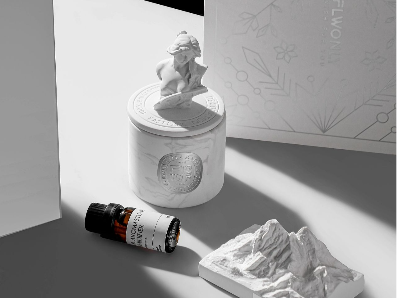 香薰_杨拾贰TwelFth-站酷ZCOOL