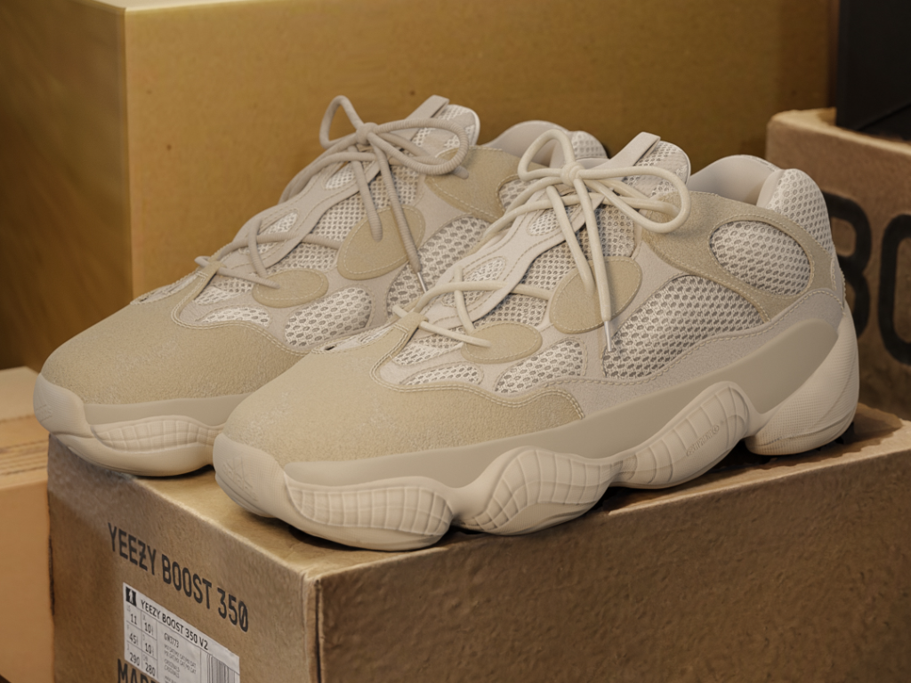 YEEZY BOOST 500 - Blender渲染_猫王阿祖-站酷ZCOOL