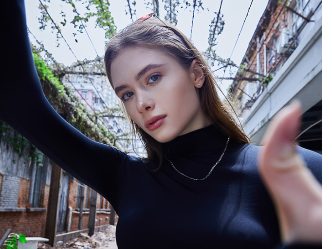 珠宝ins风首饰饰品模特图摄影 潮牌街拍大气高级感女模_广州优思模特Sisi-站酷ZCOOL