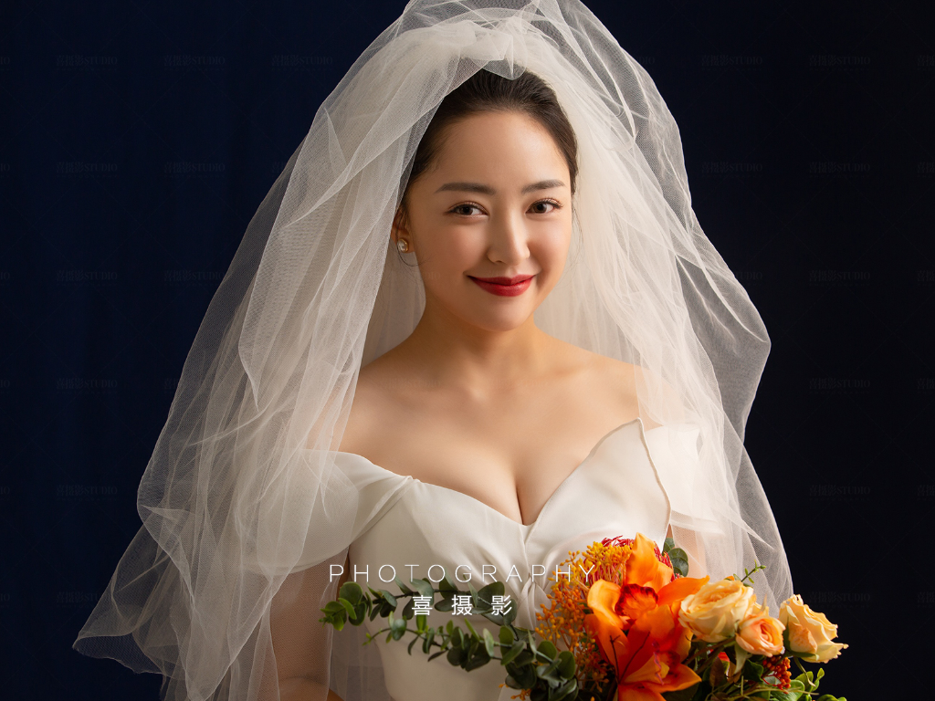 钟于，忠于，衷于，终于...室内高级感极简人像婚纱照_遇见YUJIAN-站酷ZCOOL