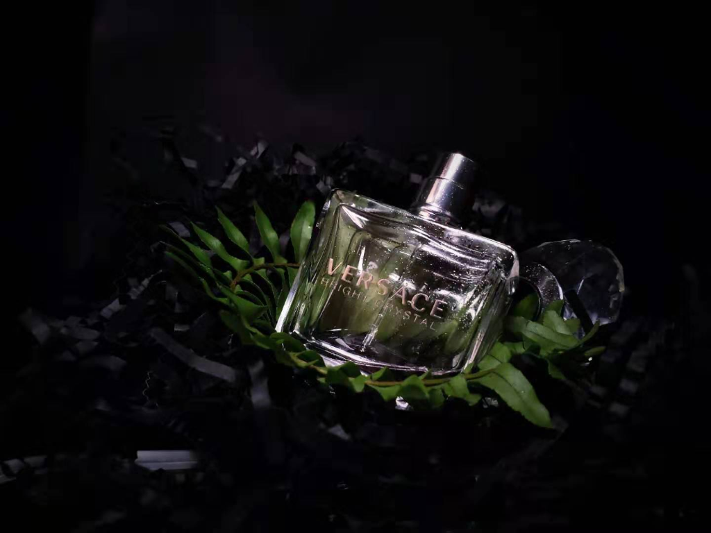 香水_MidnightWolf-站酷ZCOOL