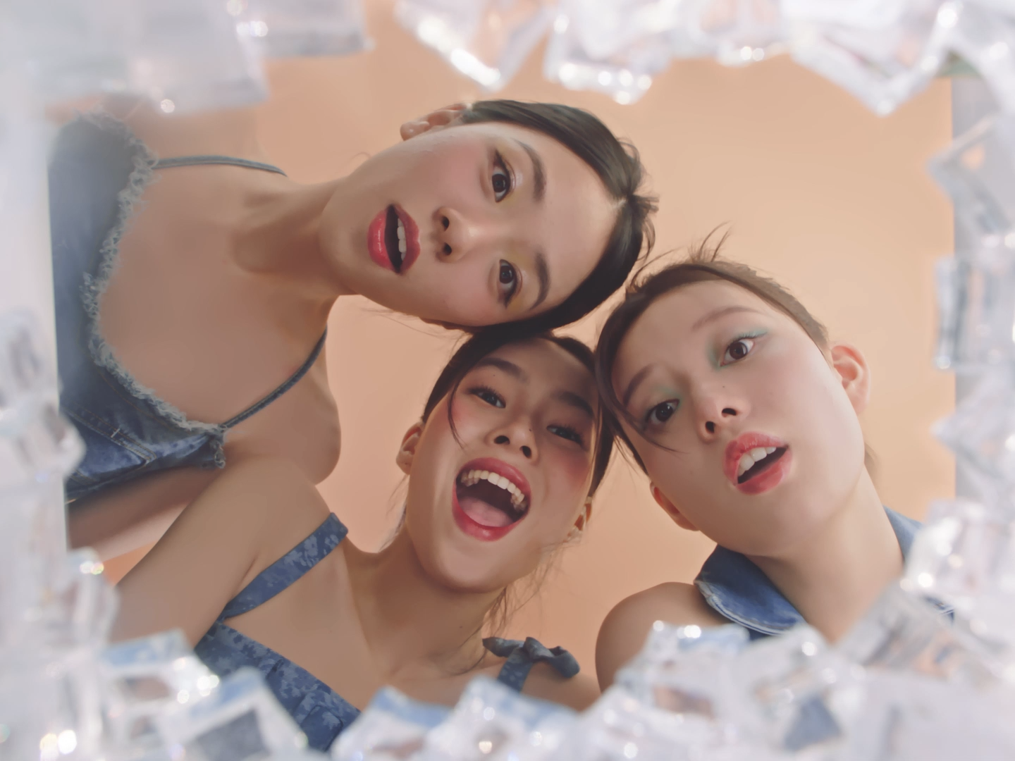 INTO YOU_开盖女孩_美妆TVC_DAEYES沈澈-站酷ZCOOL