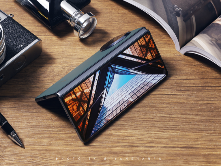 华为Mate X3青山黛实拍_燕山派-站酷ZCOOL