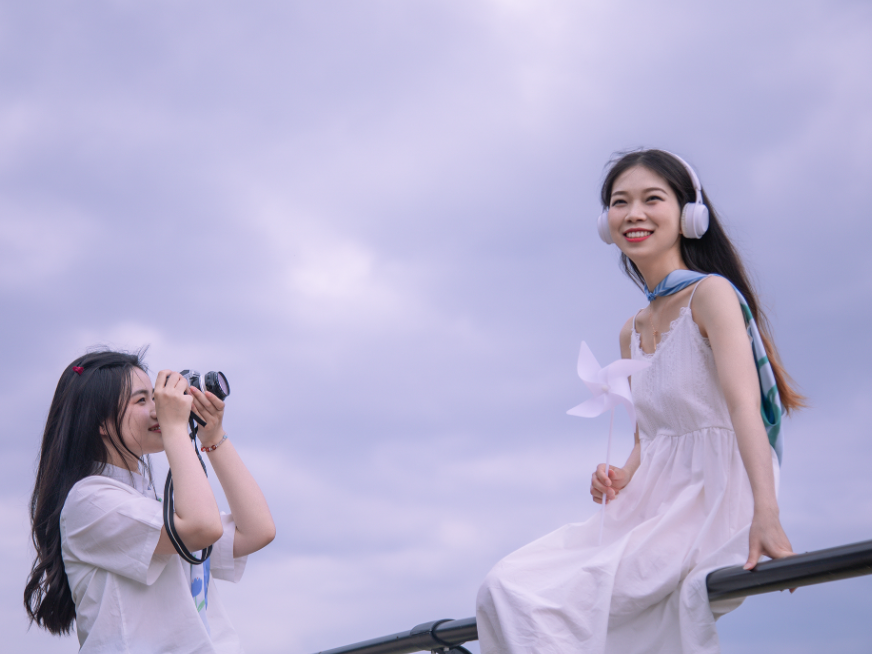 尚好的青春_FM白苏-站酷ZCOOL